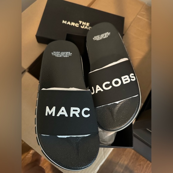 Marc Jacobs | Shoes | New Marc Jacobs Slides The Slide Sandals Logo ...